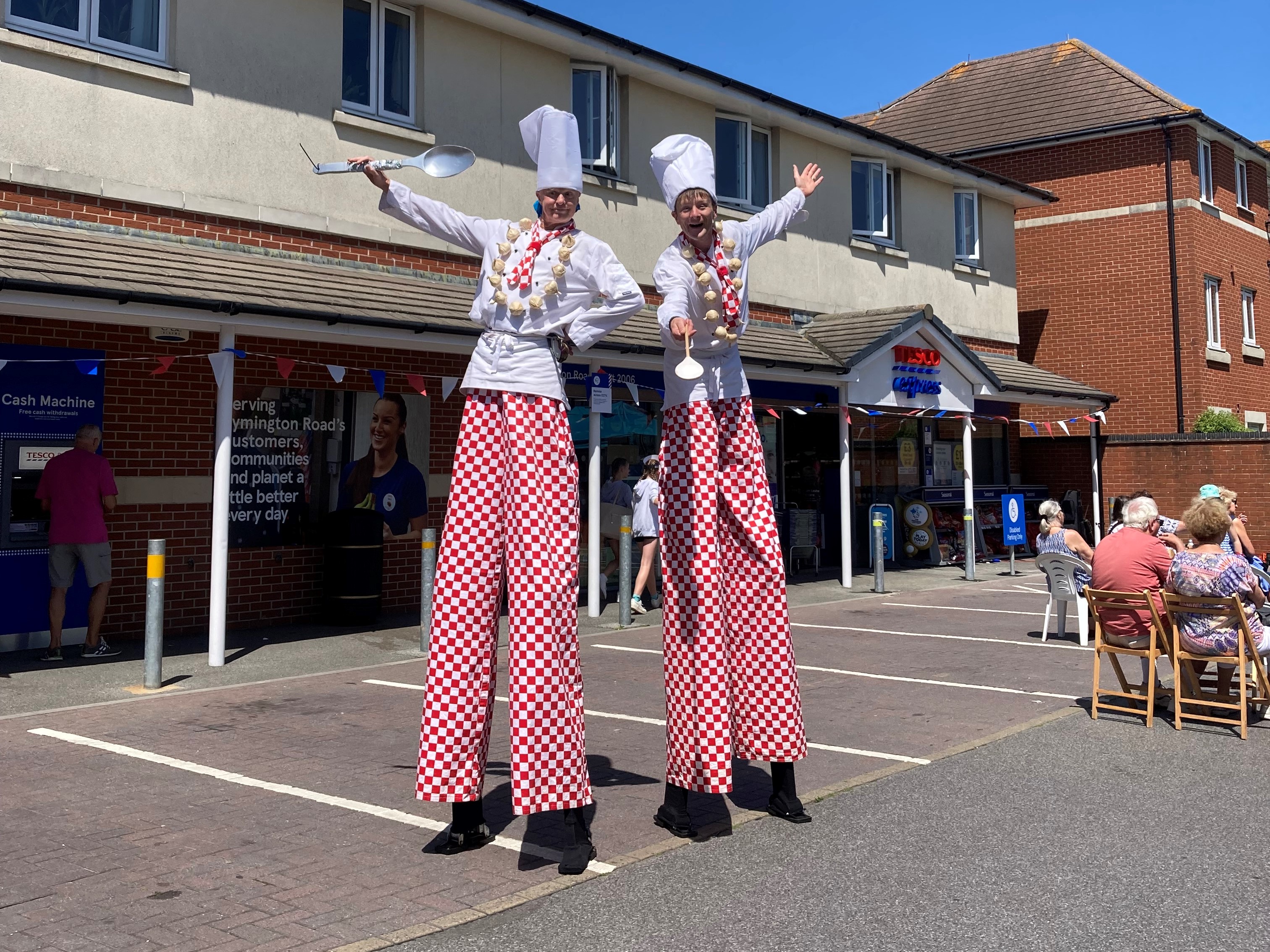 101 Things to do in Bournemouth – Highcliffe Food & Arts Festival ...