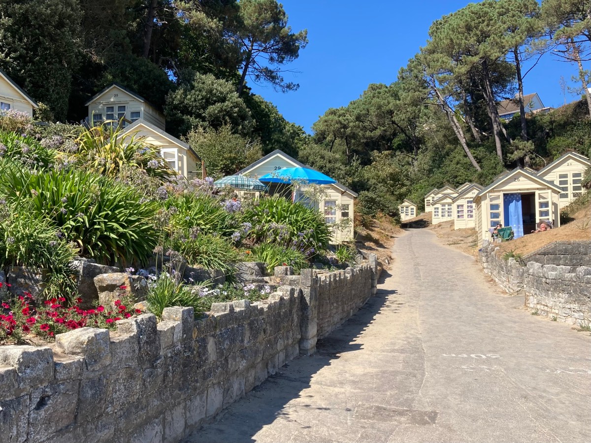 101 Things to do in Bournemouth – Canford Cliffs Beach – Jane's Midlife ...