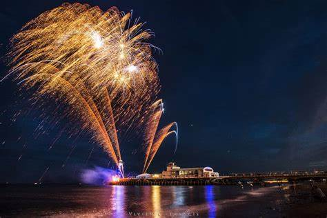 101 Things to do in Bournemouth – Watch a Firework Display – Jane's ...