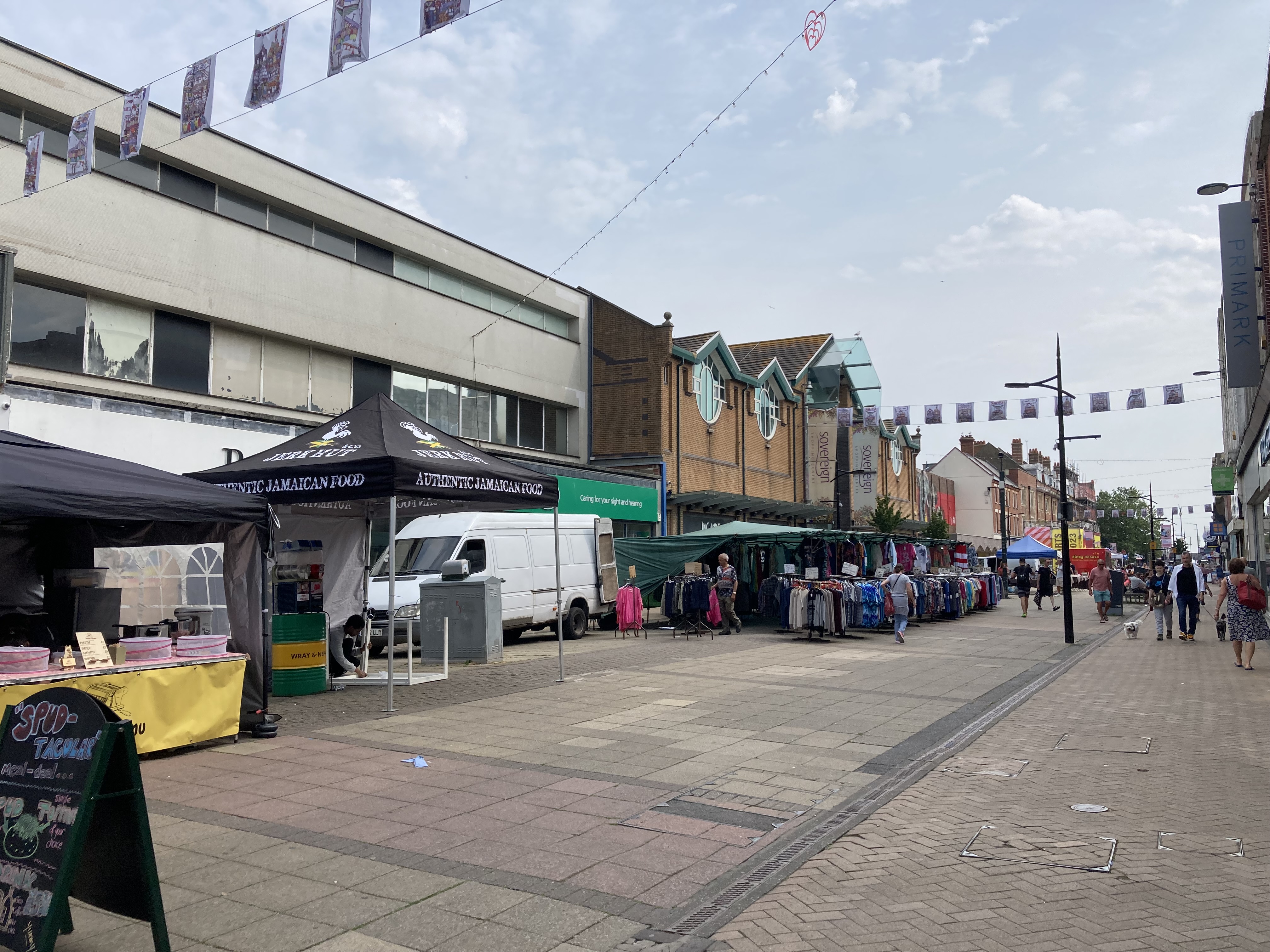 101 Things to do in Bournemouth – Go Shopping at a Market – Jane's ...