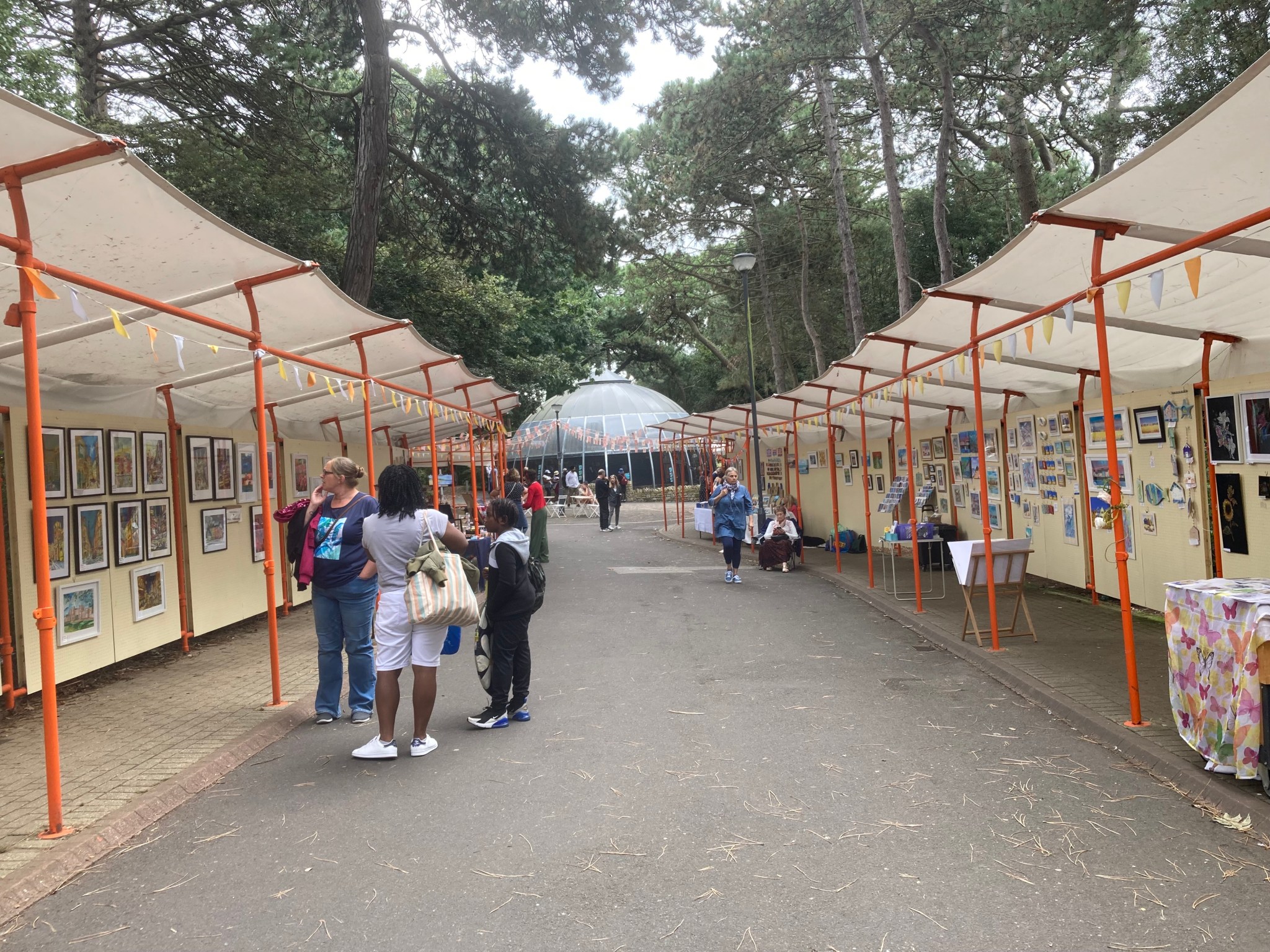 101 Things to do in Bournemouth – Go Shopping at a Market – Jane's ...